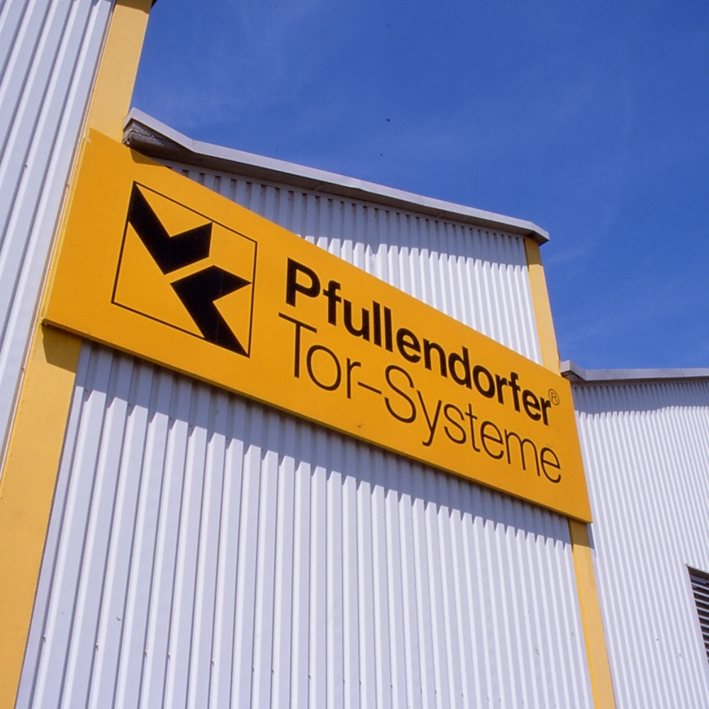 Garagentor renovieren mit neuer Beplankung inkl. Montage vom Hersteller